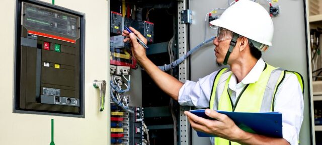 Switchgear Failures: Top Causes & Prevention Tips